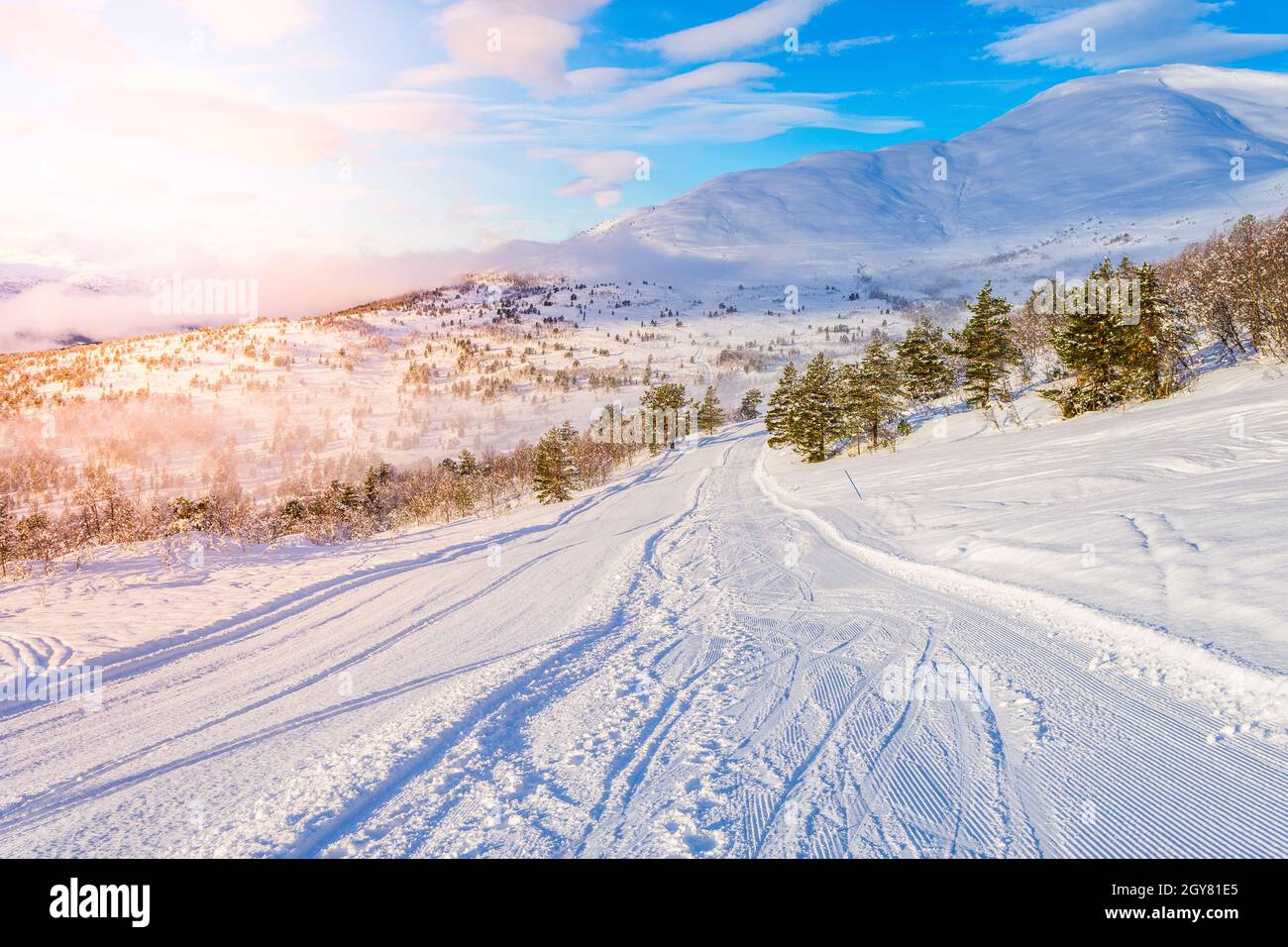 Stryn ski hi-res stock photography and images - Alamy