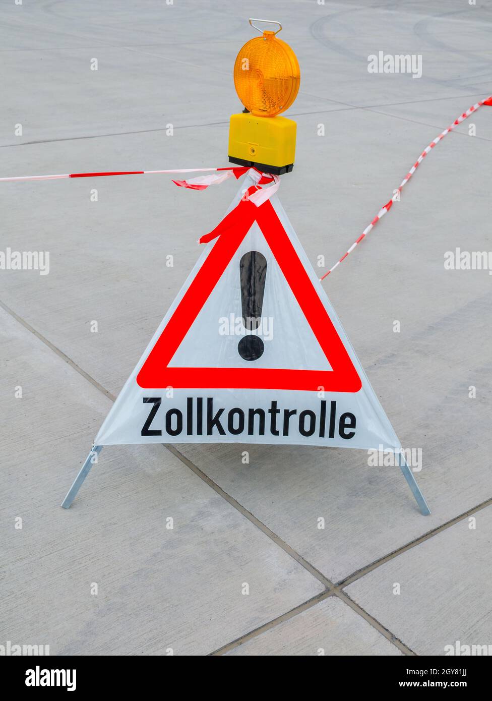 customs check sign Stock Photo - Alamy