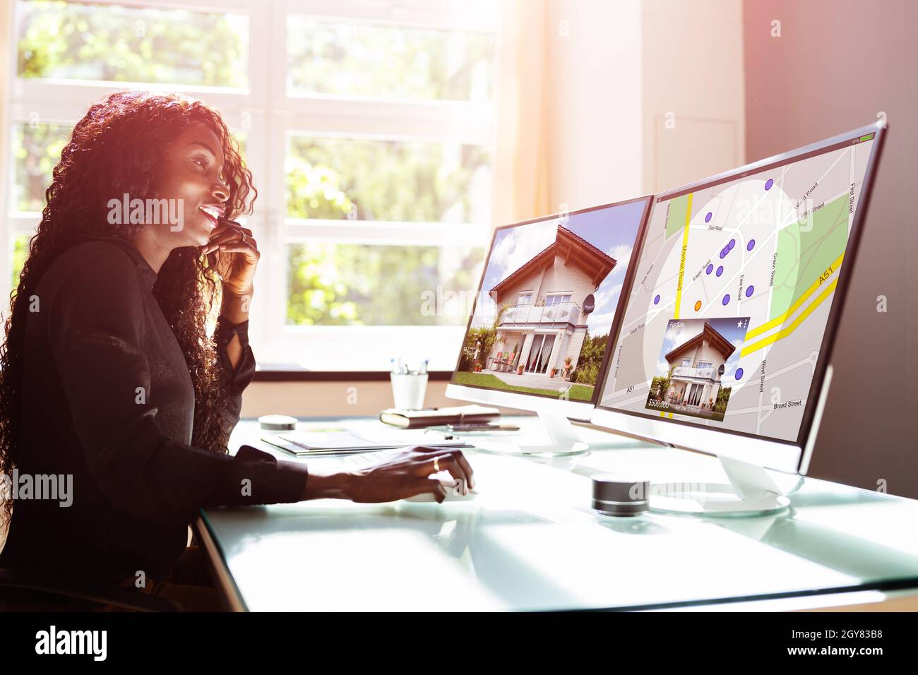 GPS Location Map Search. Looking House Online Stock Photo - Alamy