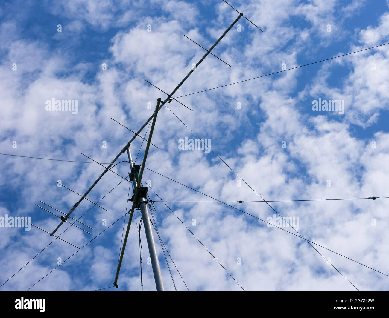 Ham radio antenna hi-res stock photography and images - Alamy