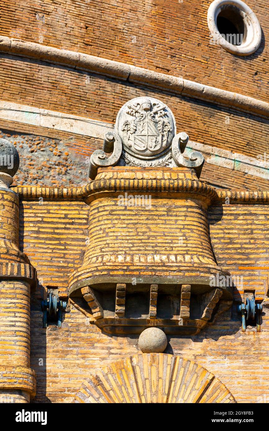 Cylindrical building hi-res stock photography and images - Alamy