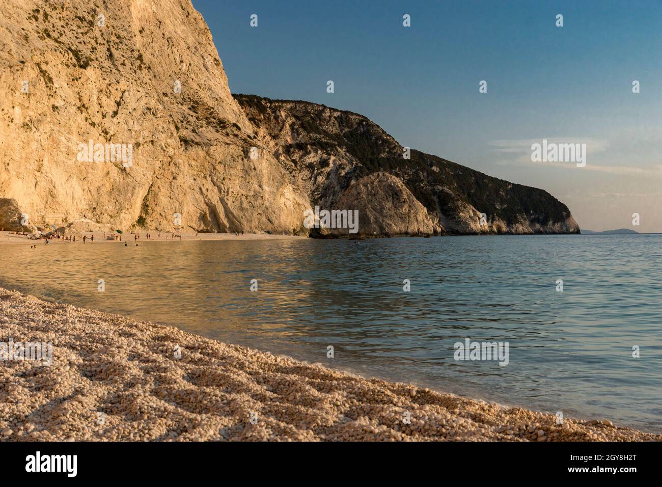 Golden beach rocks hi-res stock photography and images - Alamy