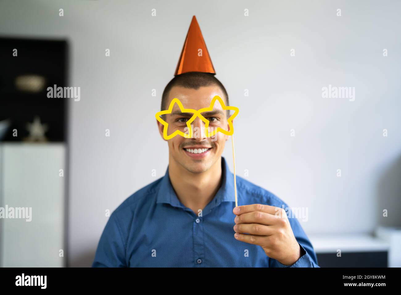 Virtual Online Birthday Party Video Conference Chat Stock Photo - Alamy