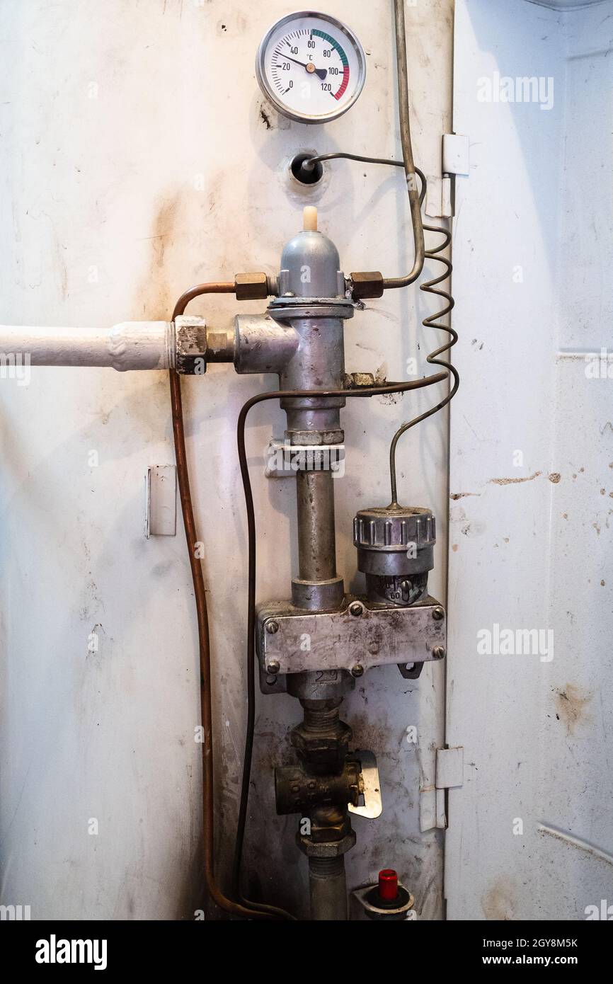 Old boiler gas hi-res stock photography and images - Alamy