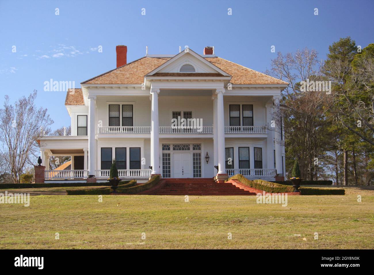 Historic Colonial Style Home in Rural Eastern Texas Stock Photo - Alamy