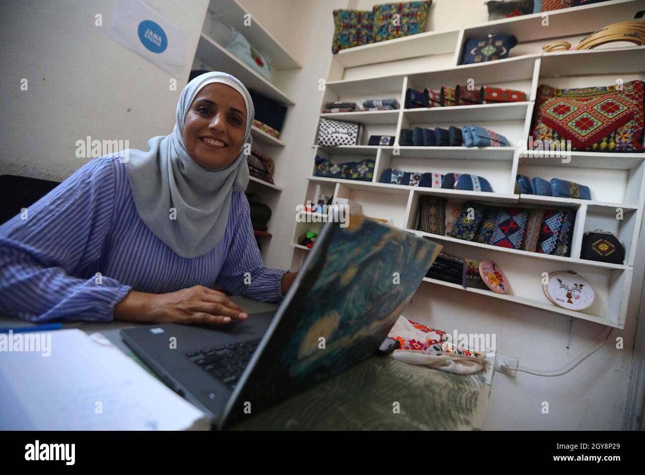 Beirut, Lebanon. 5th Oct, 2021. Fatima Khalifa, a 40-year-old Syrian ...