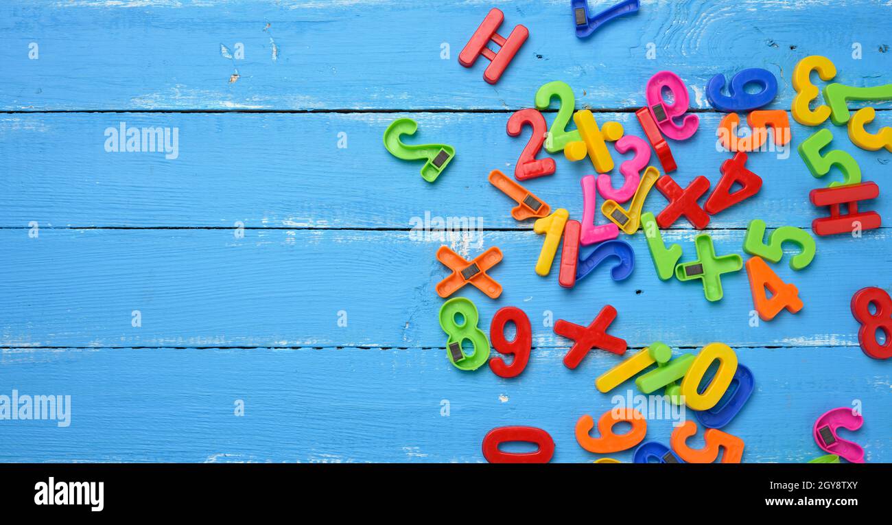 Plastic numbers hi-res stock photography and images - Alamy