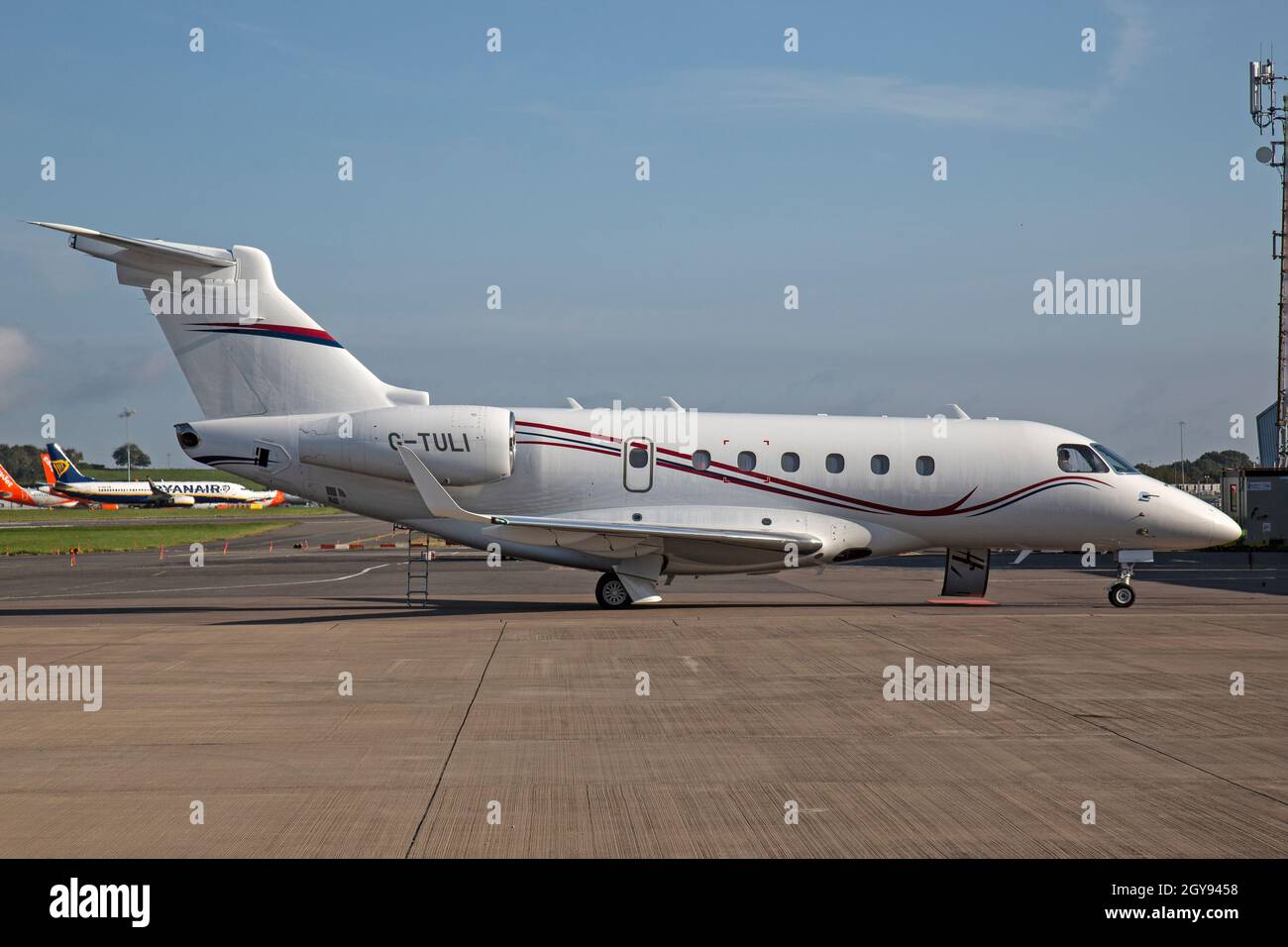 Embraer 500 legacy aircraft hi-res stock photography and images - Alamy