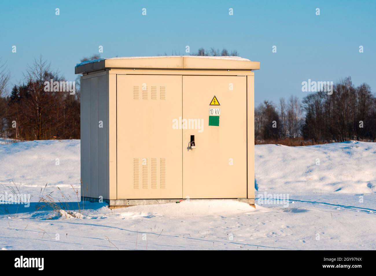 Locked outdoor electric high voltage distribution cabinet, power box ...