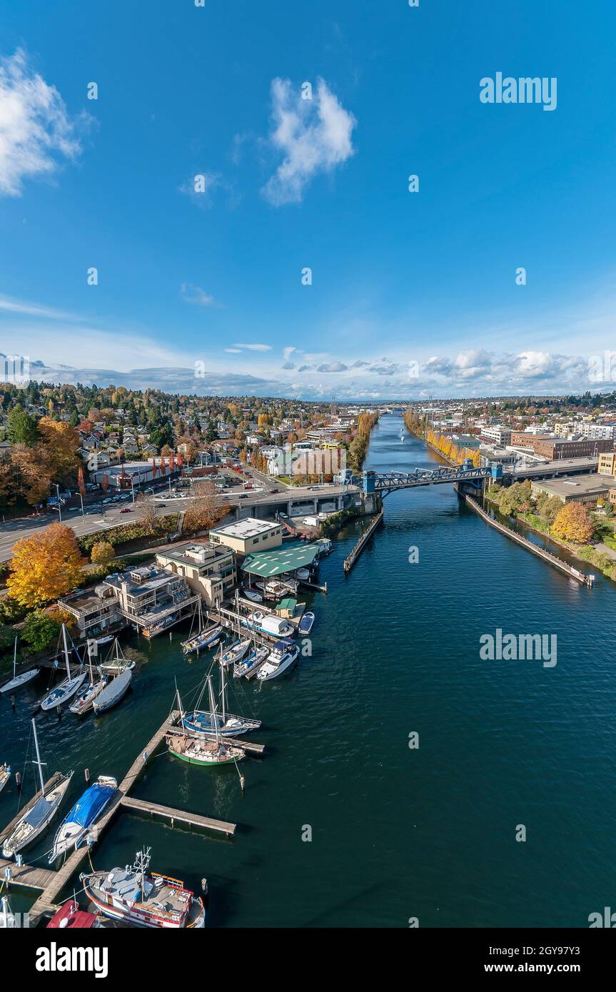 Draw bridge from above hi-res stock photography and images - Alamy