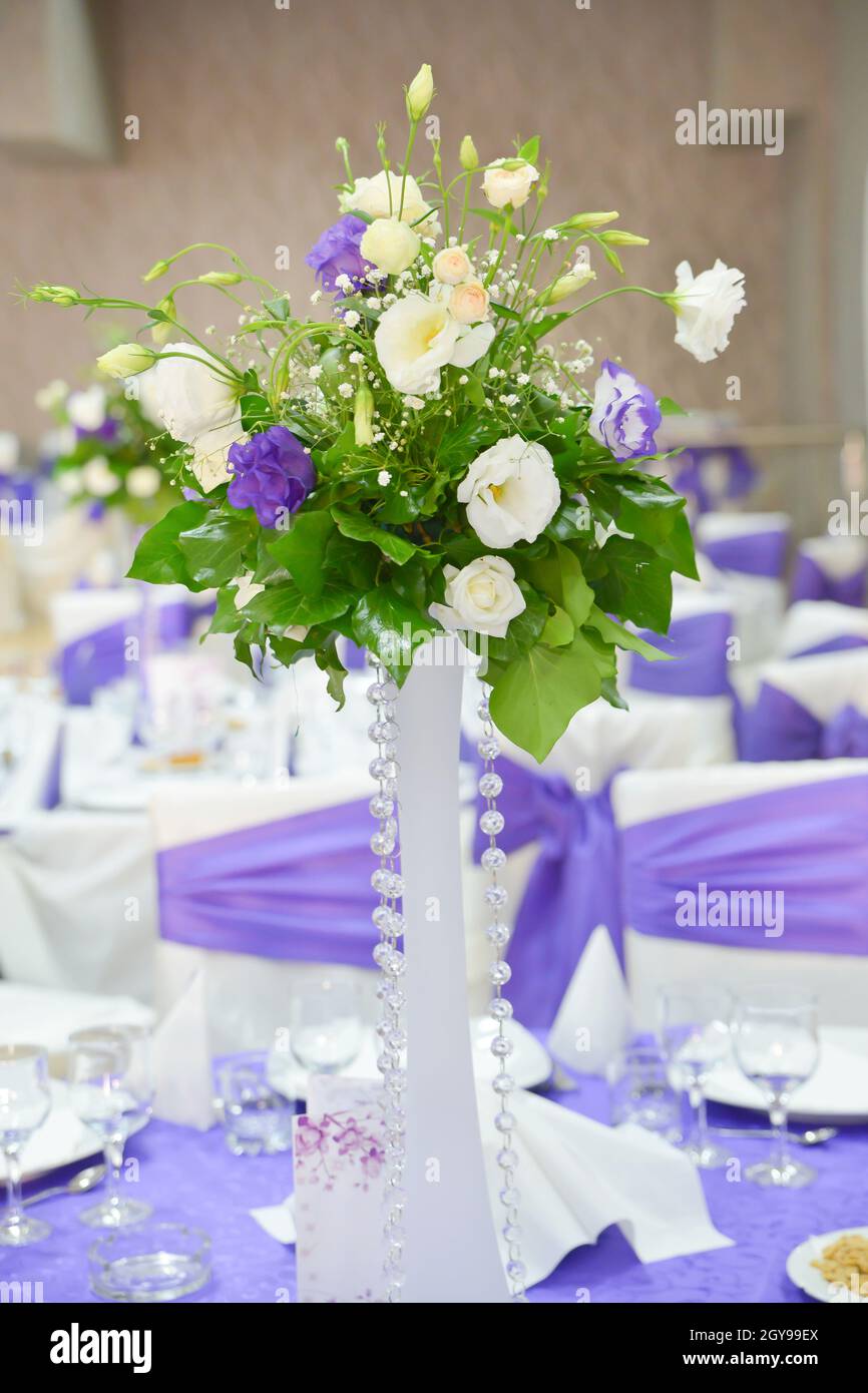 flower bouquet arrangements for wedding reception Stock Photo - Alamy
