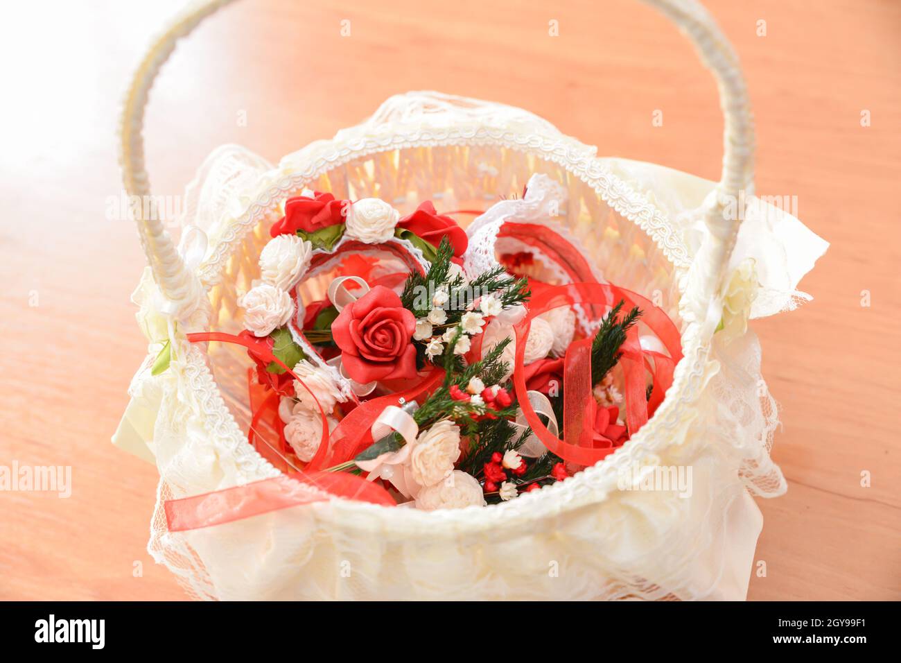 flower bouquet arrangements for wedding reception Stock Photo - Alamy