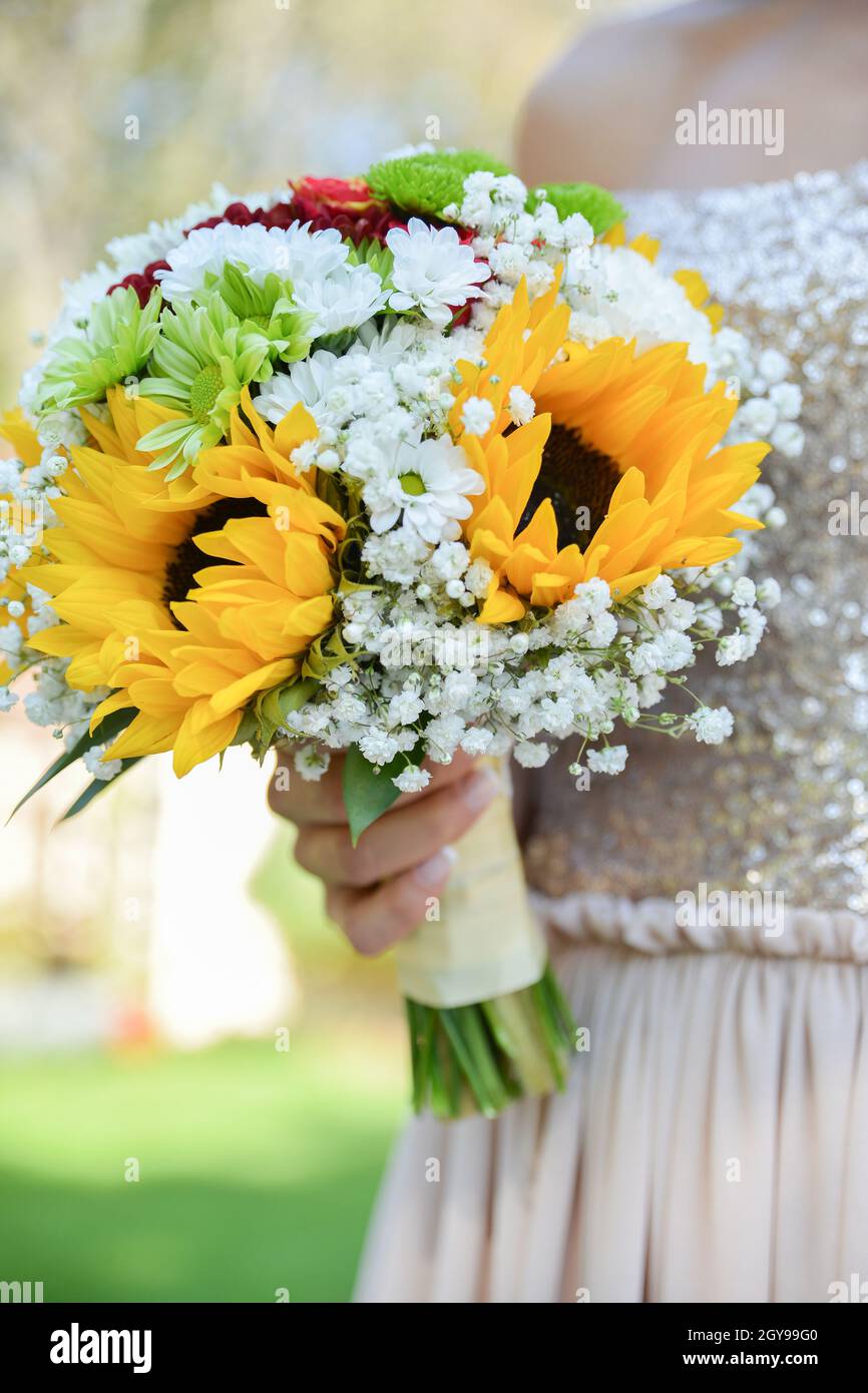 flower bouquet arrangements for wedding reception Stock Photo - Alamy