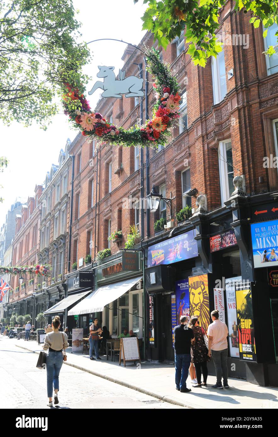 Stylish shopping street hi-res stock photography and images - Alamy