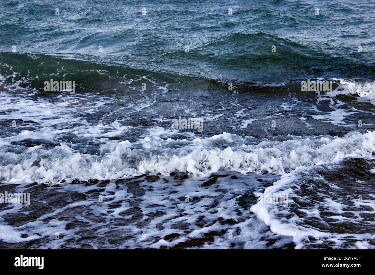 Dark blue ocean water ripples hi-res stock photography and images - Alamy