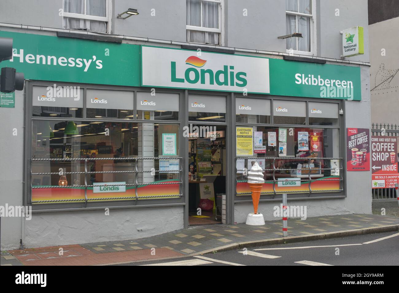 Nationwide new logo hi-res stock photography and images - Alamy