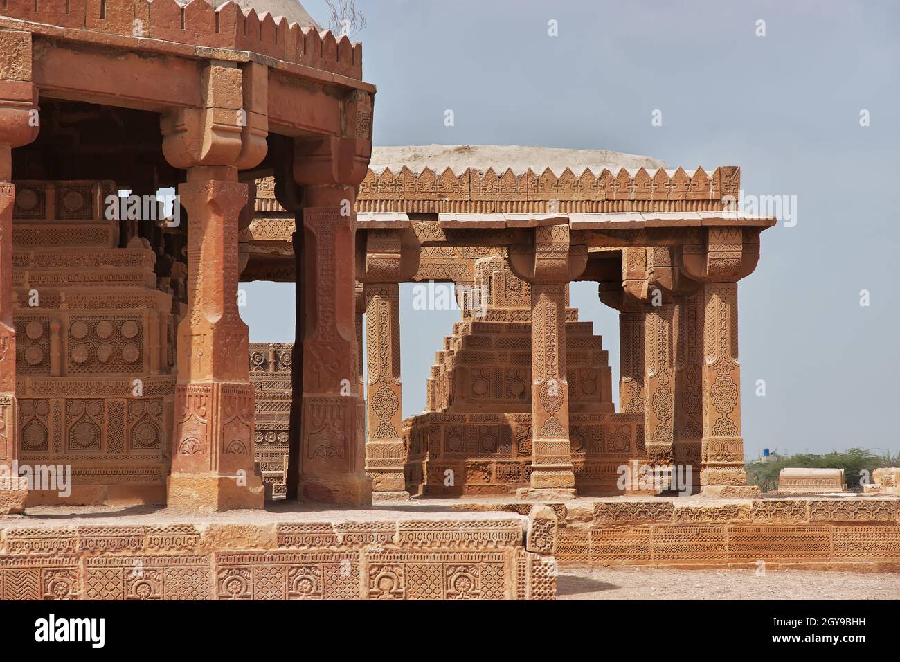 Chaukhandi tomb hi-res stock photography and images - Alamy