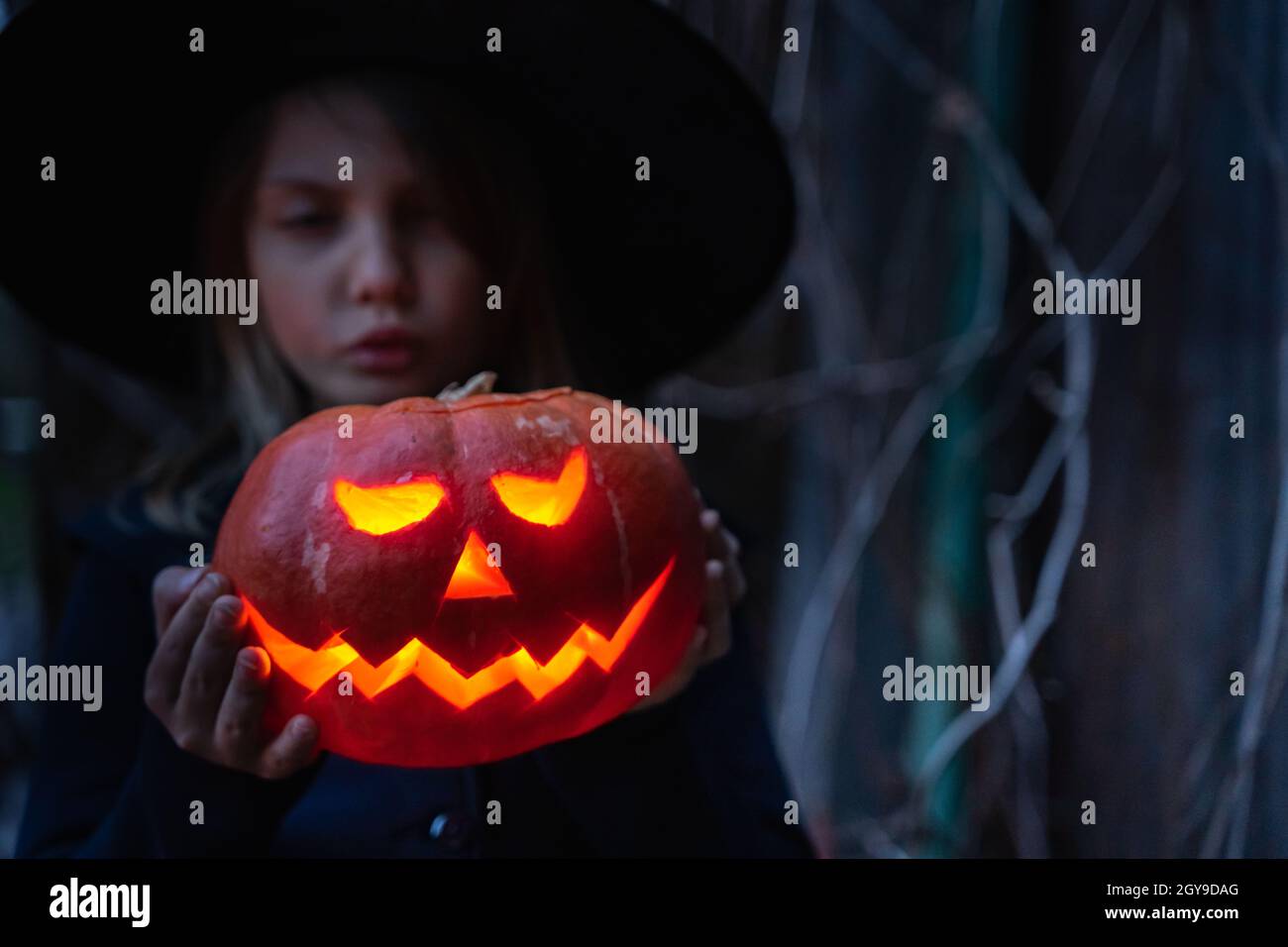 Creepy pumpkin eyes nose mouth hi-res stock photography and images - Alamy