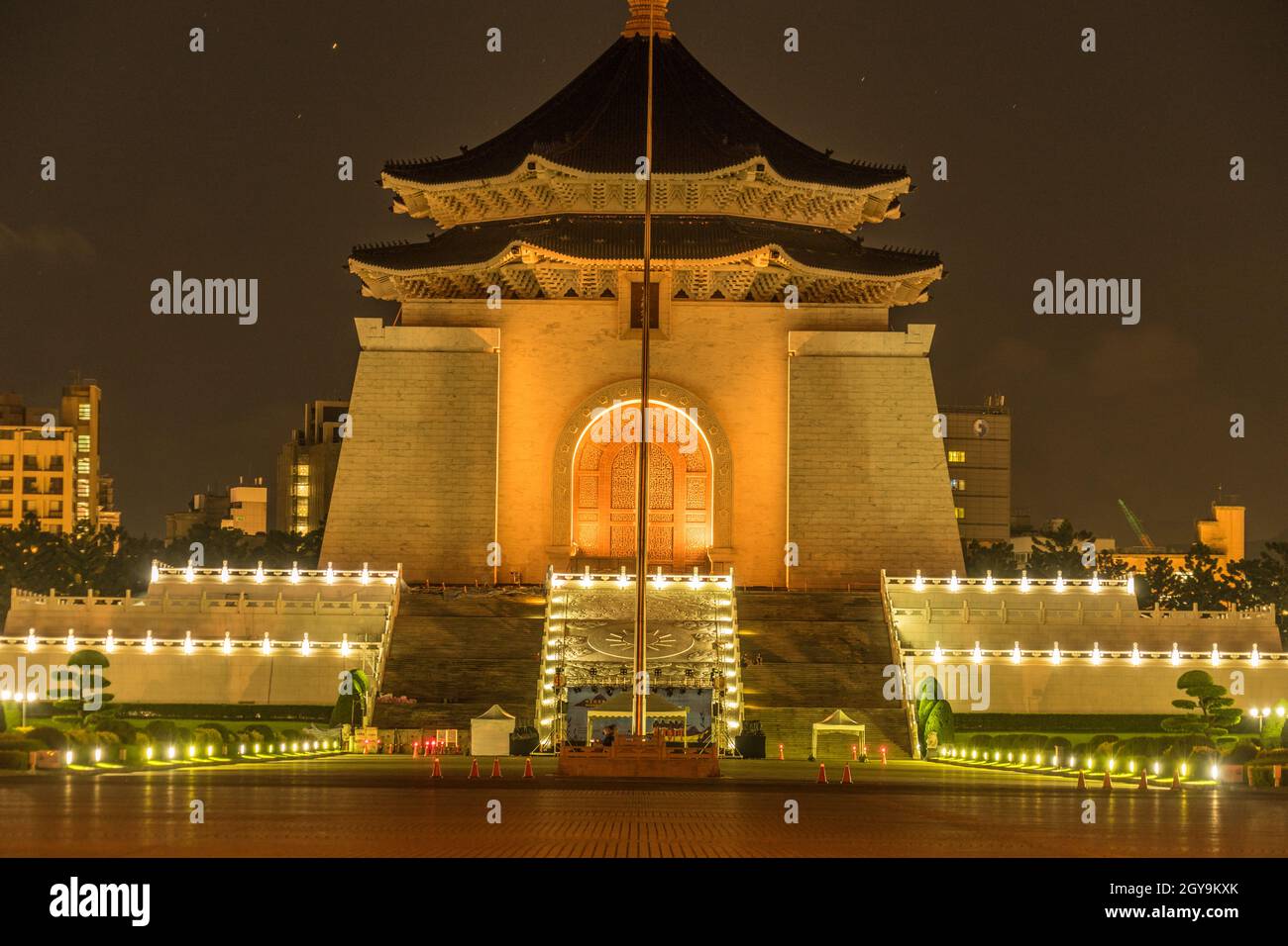 Of Chiang Kai-shek Memorial Hall, Freedom Square, night view (Taipei ...
