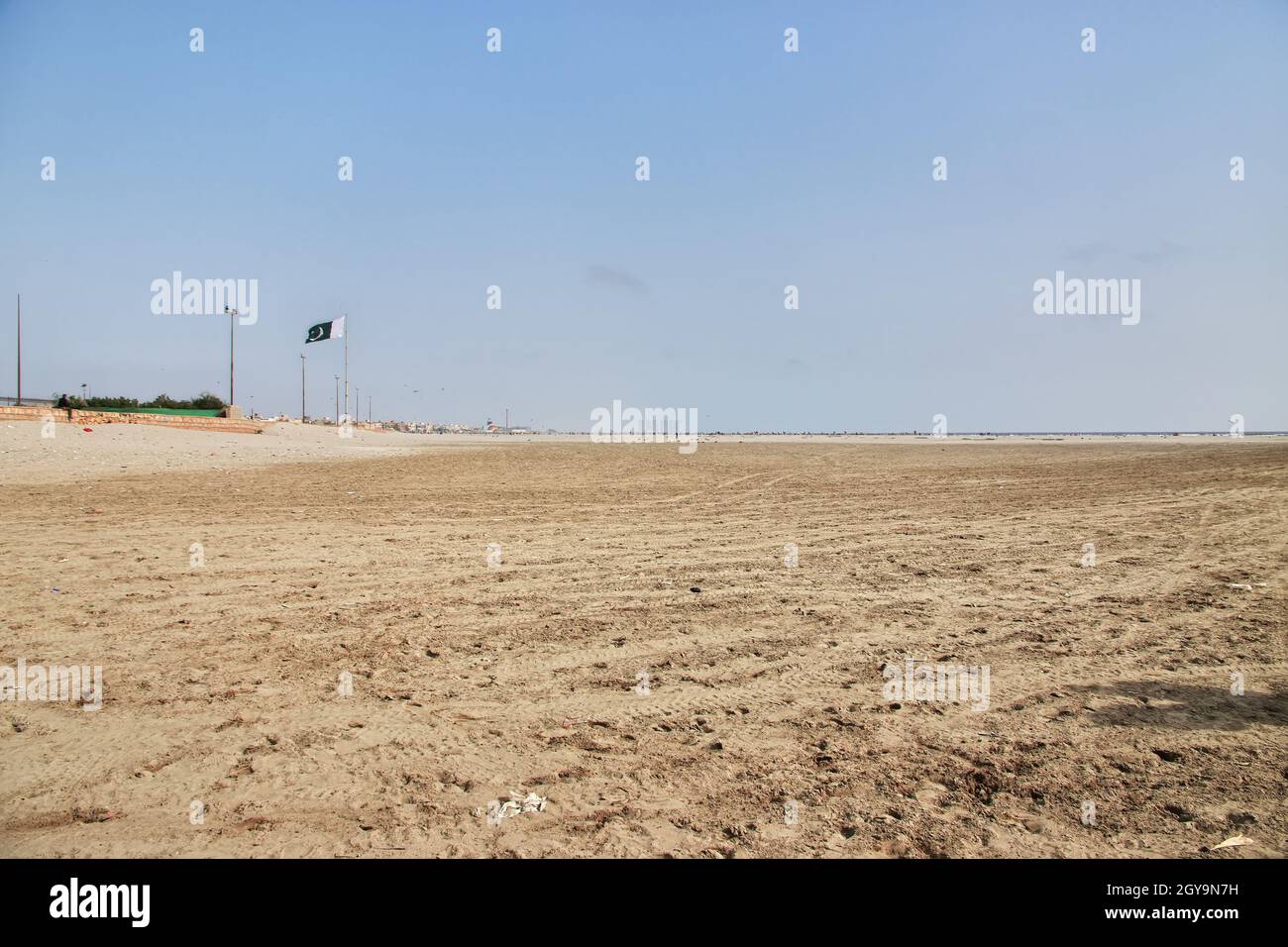 Clifton beach karachi pakistan hi-res stock photography and images - Alamy