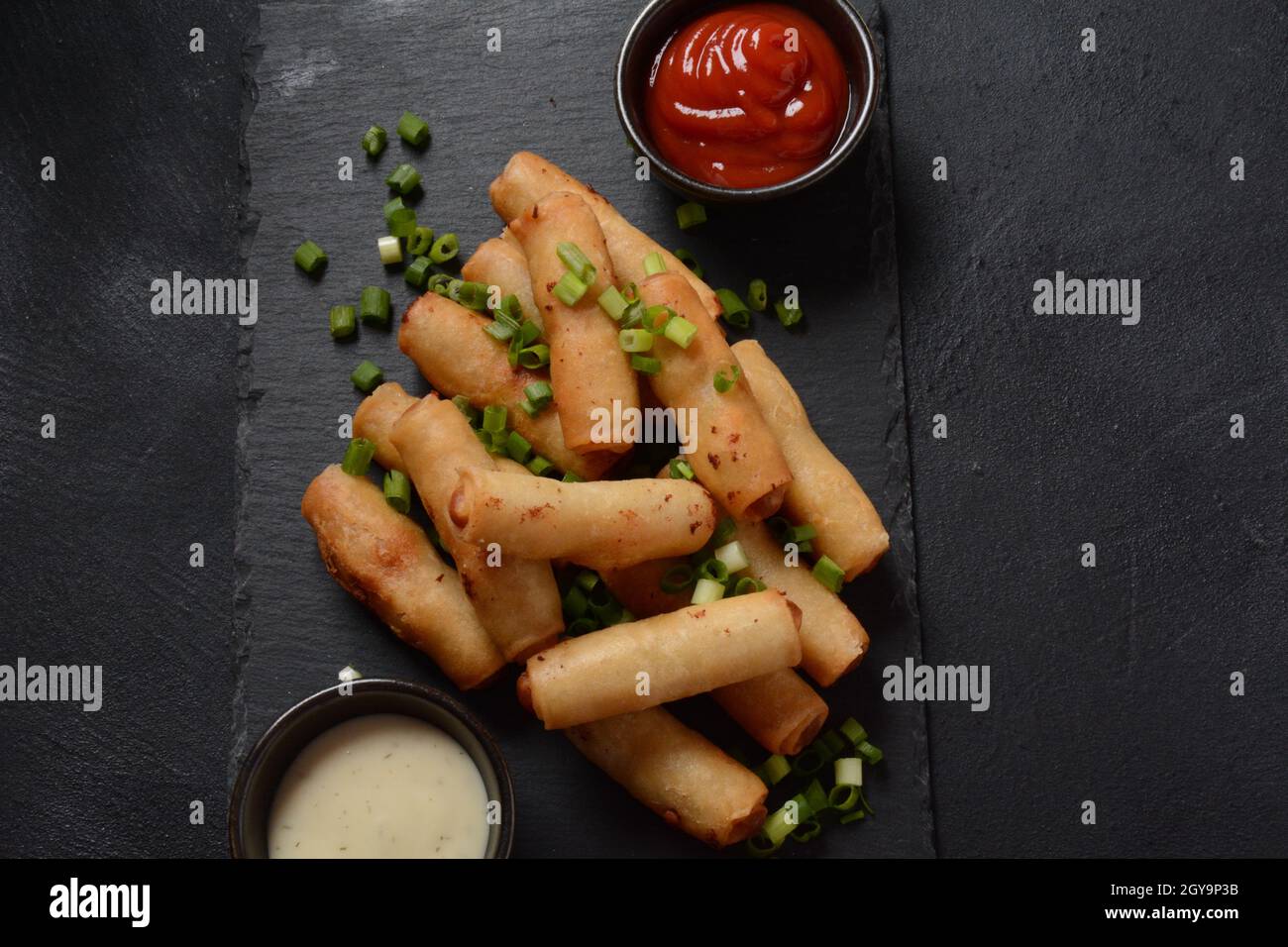 Deep Fried Turkish Cigar Shaped Rolls - Spring roll Sigara Borek ...