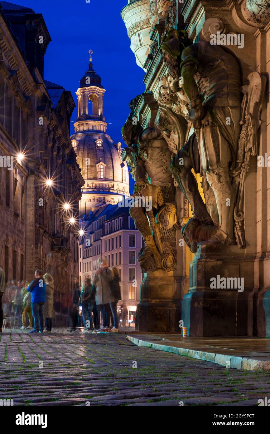 Dresden: statue at gate Georgentor of the Schloss (Castle ...