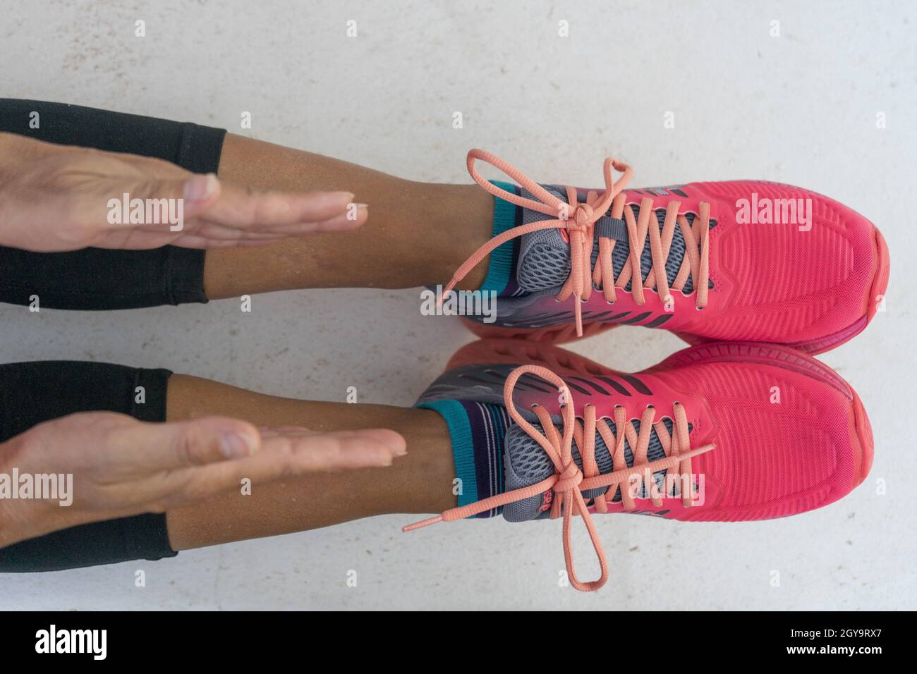 Feet reach hi-res stock photography and images - Alamy