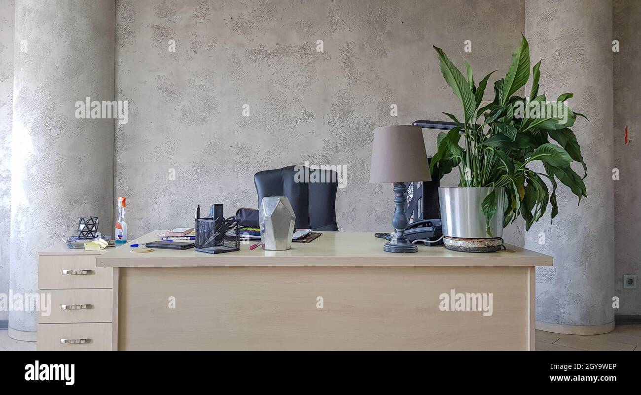 design of a workplace in the office with modern equipment and amenities ...