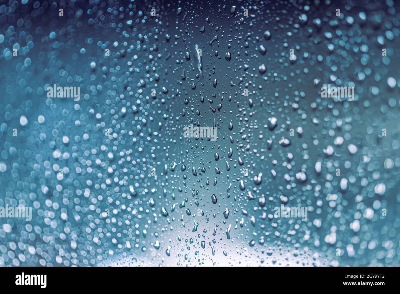 Raining drops in lights on hi-res stock photography and images - Alamy