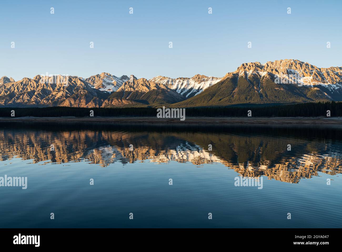 Interlakes hi-res stock photography and images - Alamy