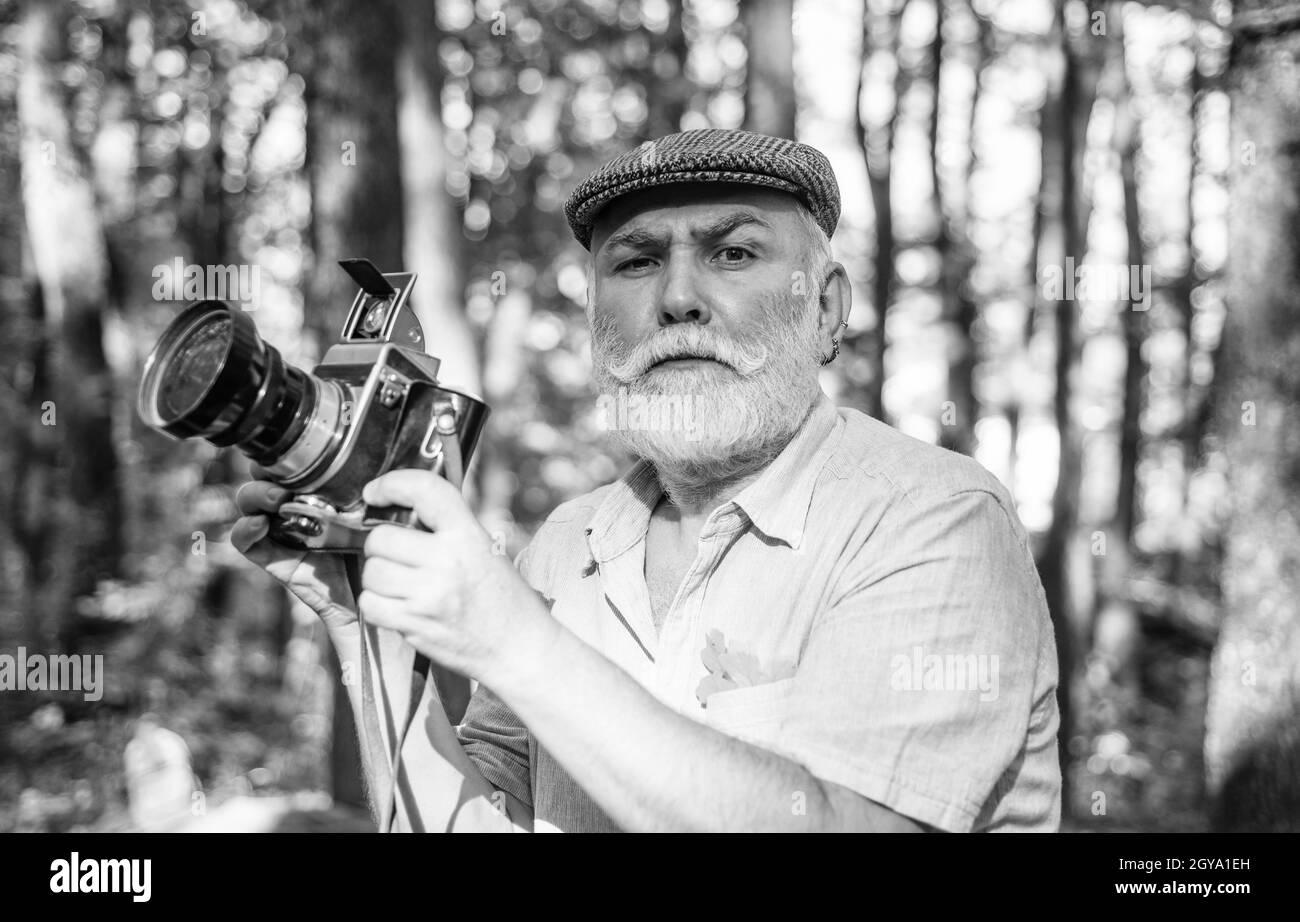 Experienced and qualified photographer. Manual settings. Old man shoot ...