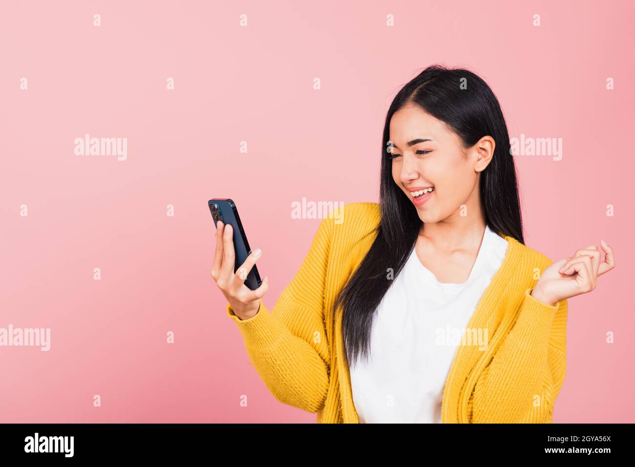 Female sma hi-res stock photography and images - Alamy