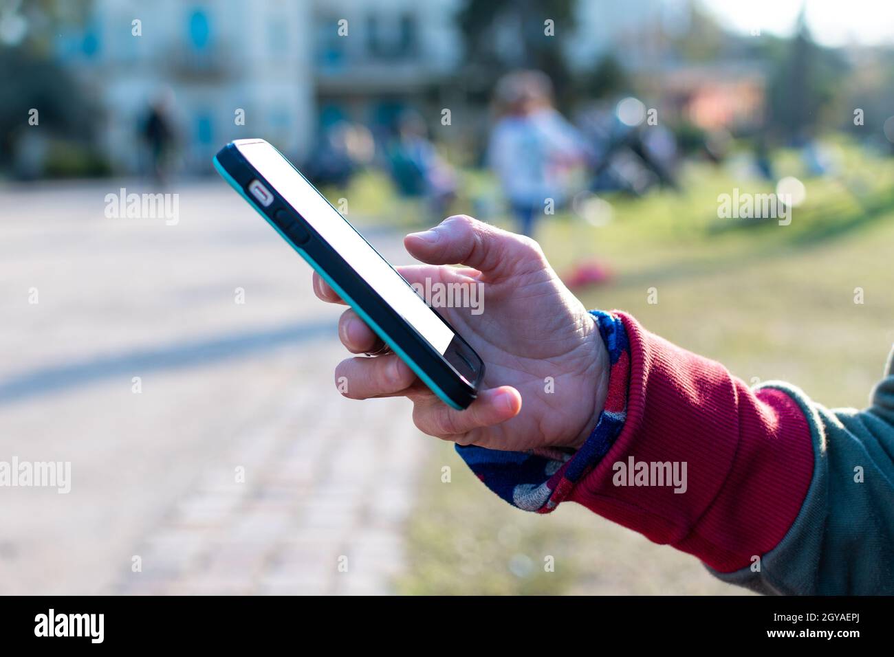 Hand human using smartphone hi-res stock photography and images - Alamy