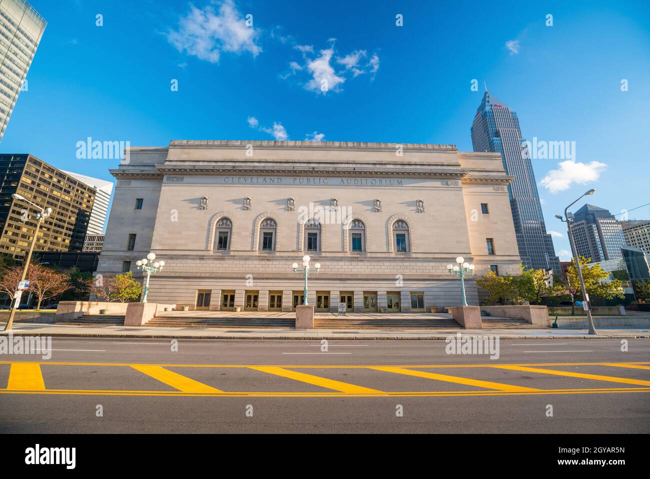 View of downtown Cleveland skyline in Ohio USA Stock Photo - Alamy