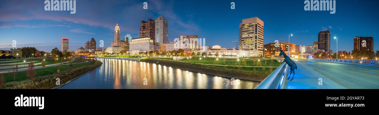 View of downtown Columbus Ohio Skyline at twilight Stock Photo - Alamy