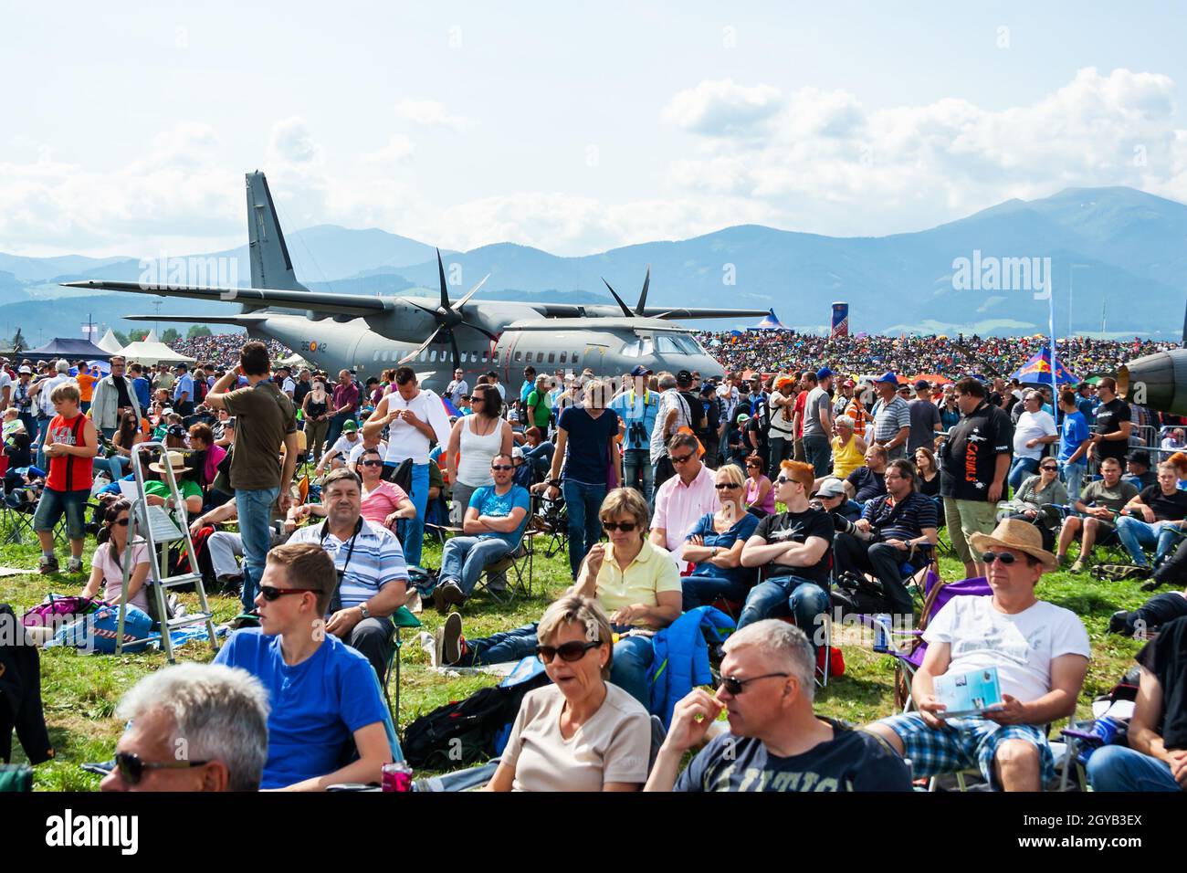 Event queue background hi-res stock photography and images - Alamy