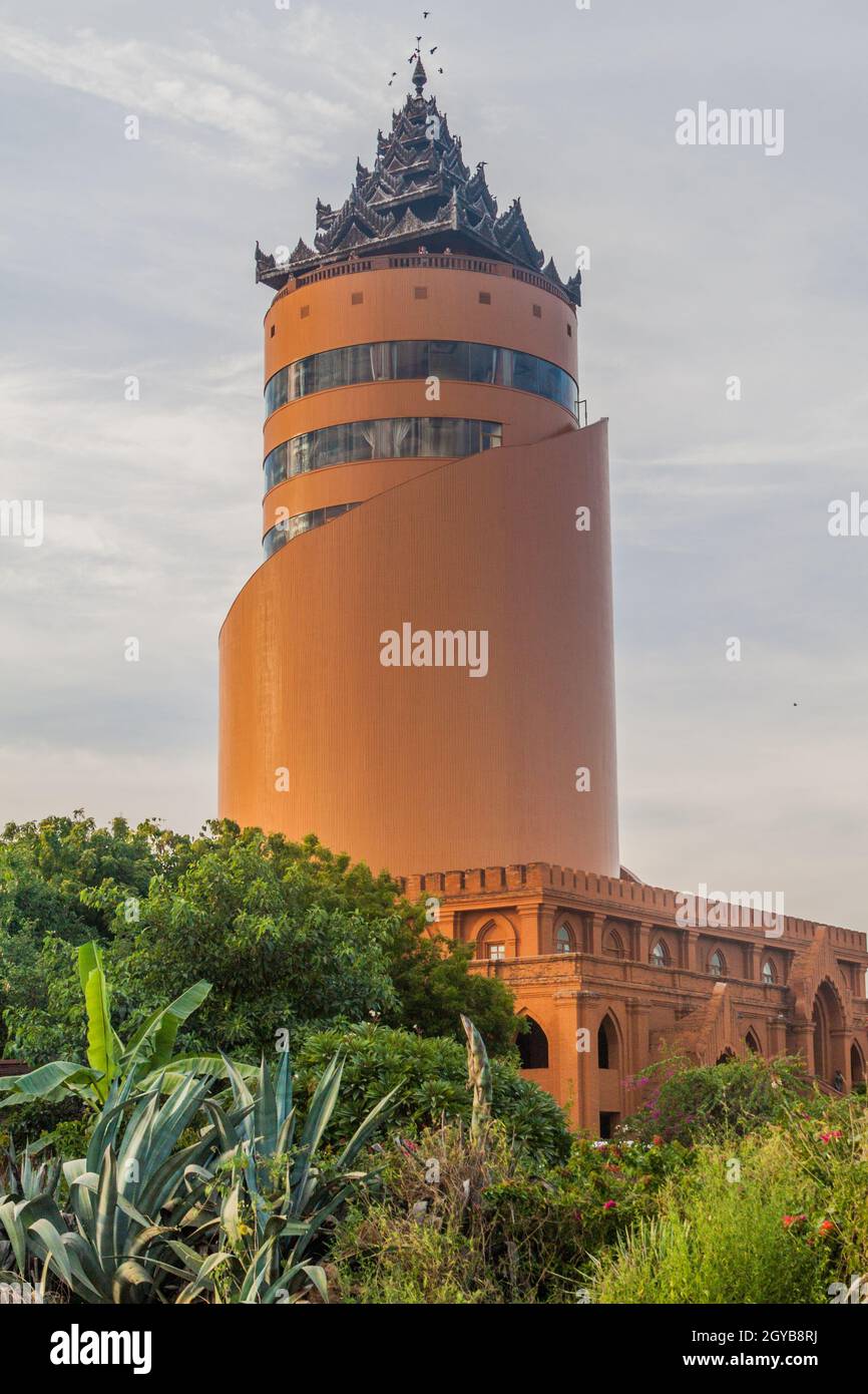 Bagan viewing tower hi-res stock photography and images - Alamy