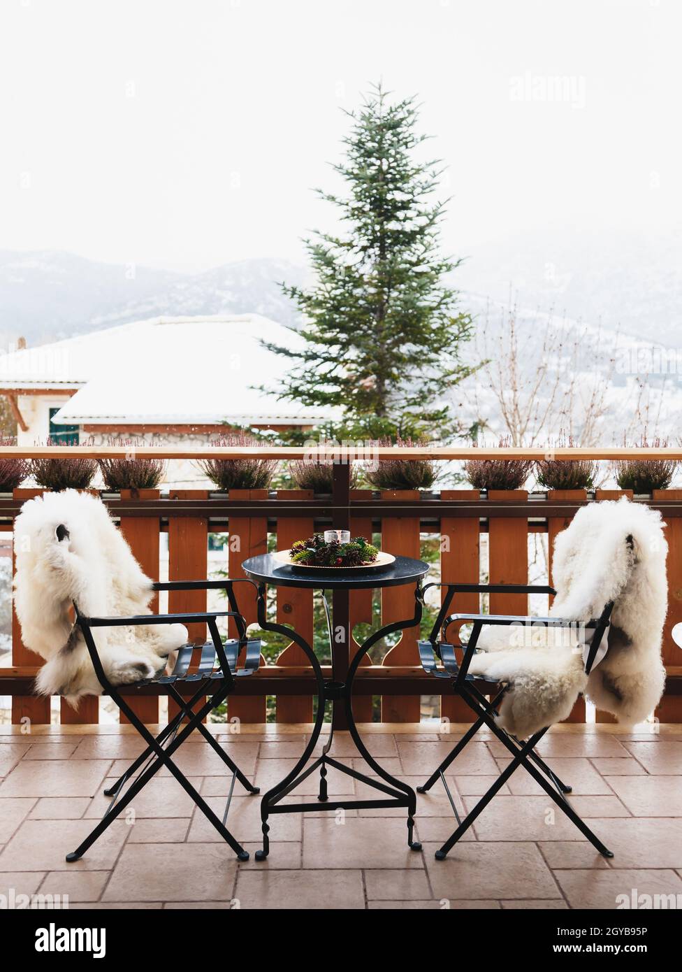 Cozy chairs hi-res stock photography and images - Alamy