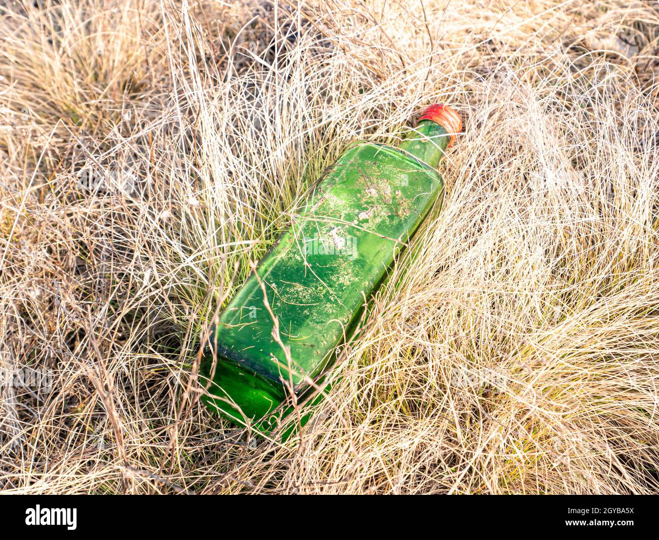 Empty alcohol bottles hi-res stock photography and images - Alamy