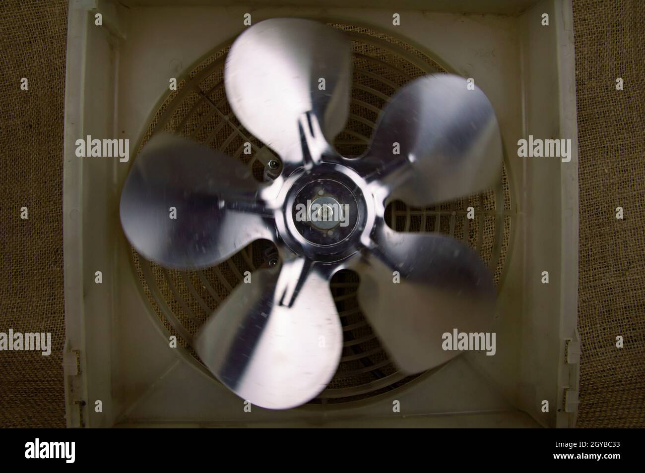 Rotating air compressor hi-res stock photography and images - Alamy