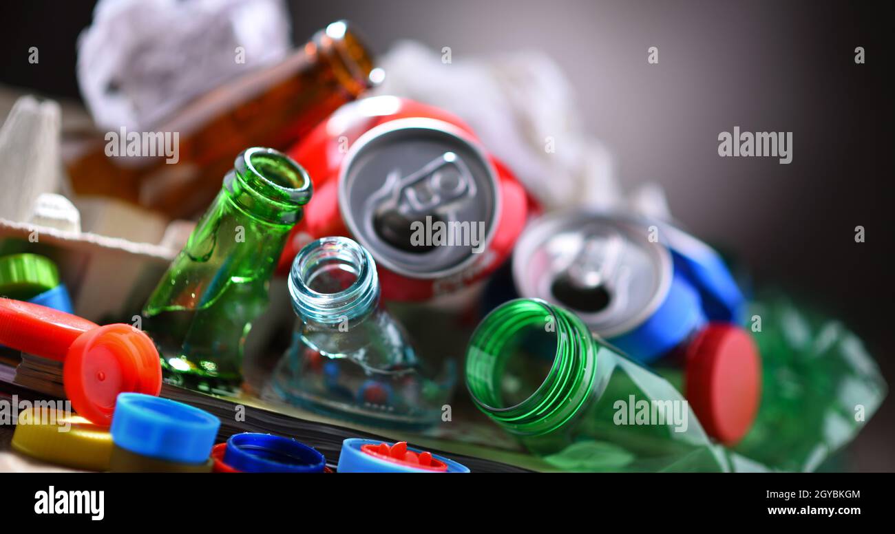 Recyclable garbage consisting of glass, plastic, metal and paper Stock ...