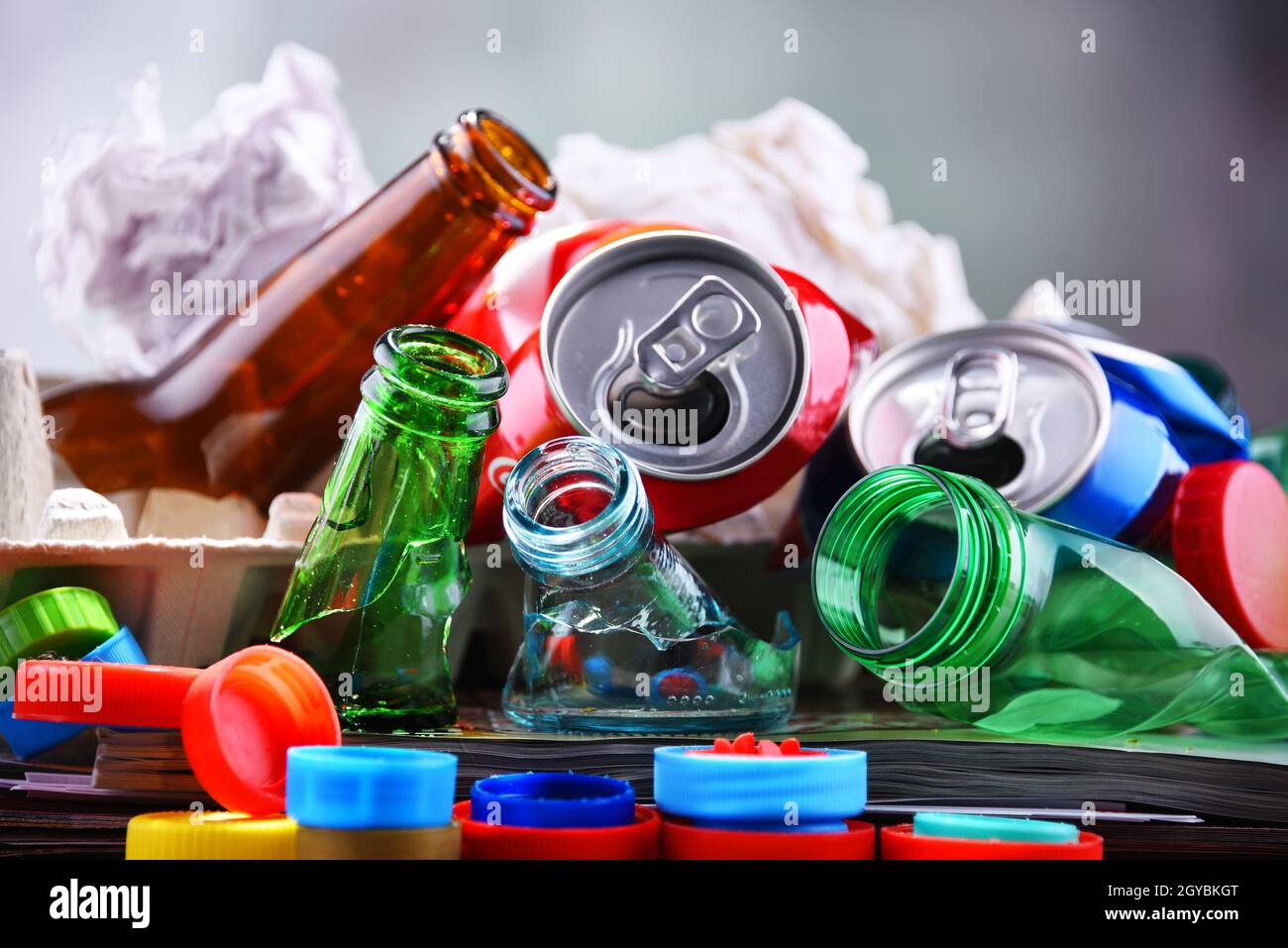 Recyclable garbage consisting of glass, plastic, metal and paper Stock ...