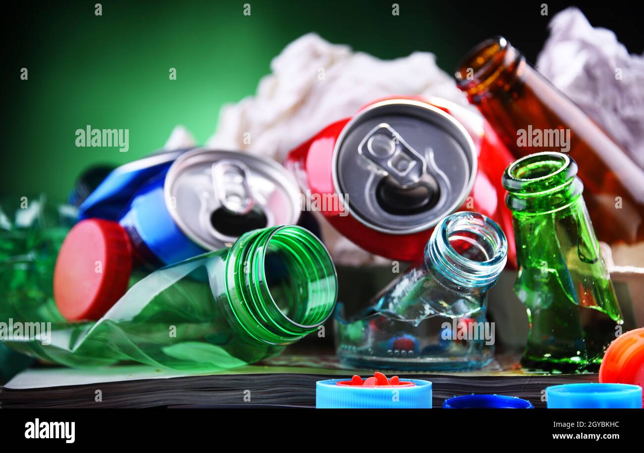 Recyclable garbage consisting of glass, plastic, metal and paper Stock ...