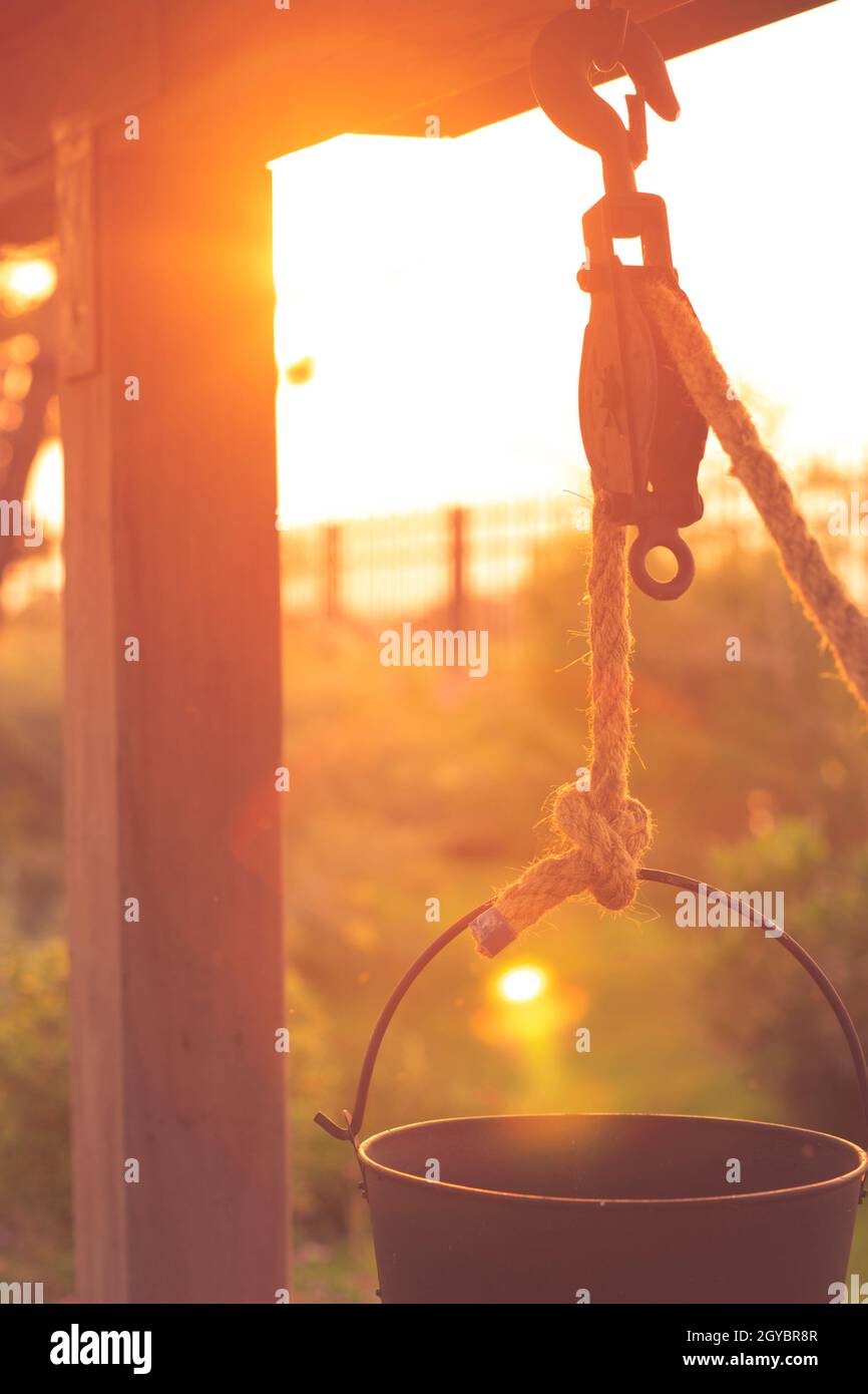 Old brick well hi-res stock photography and images - Alamy