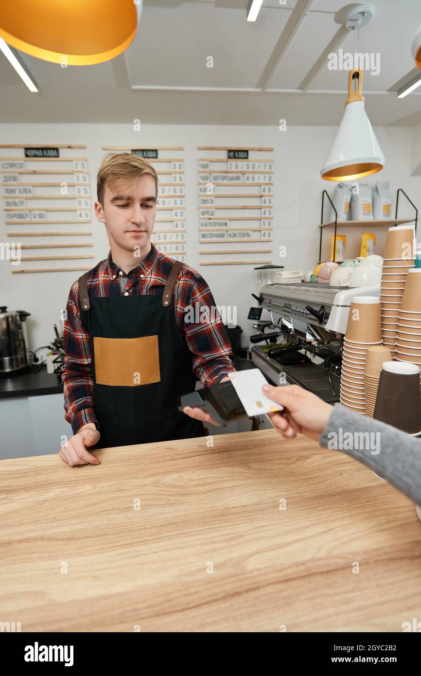 Pos in bar hi-res stock photography and images - Alamy