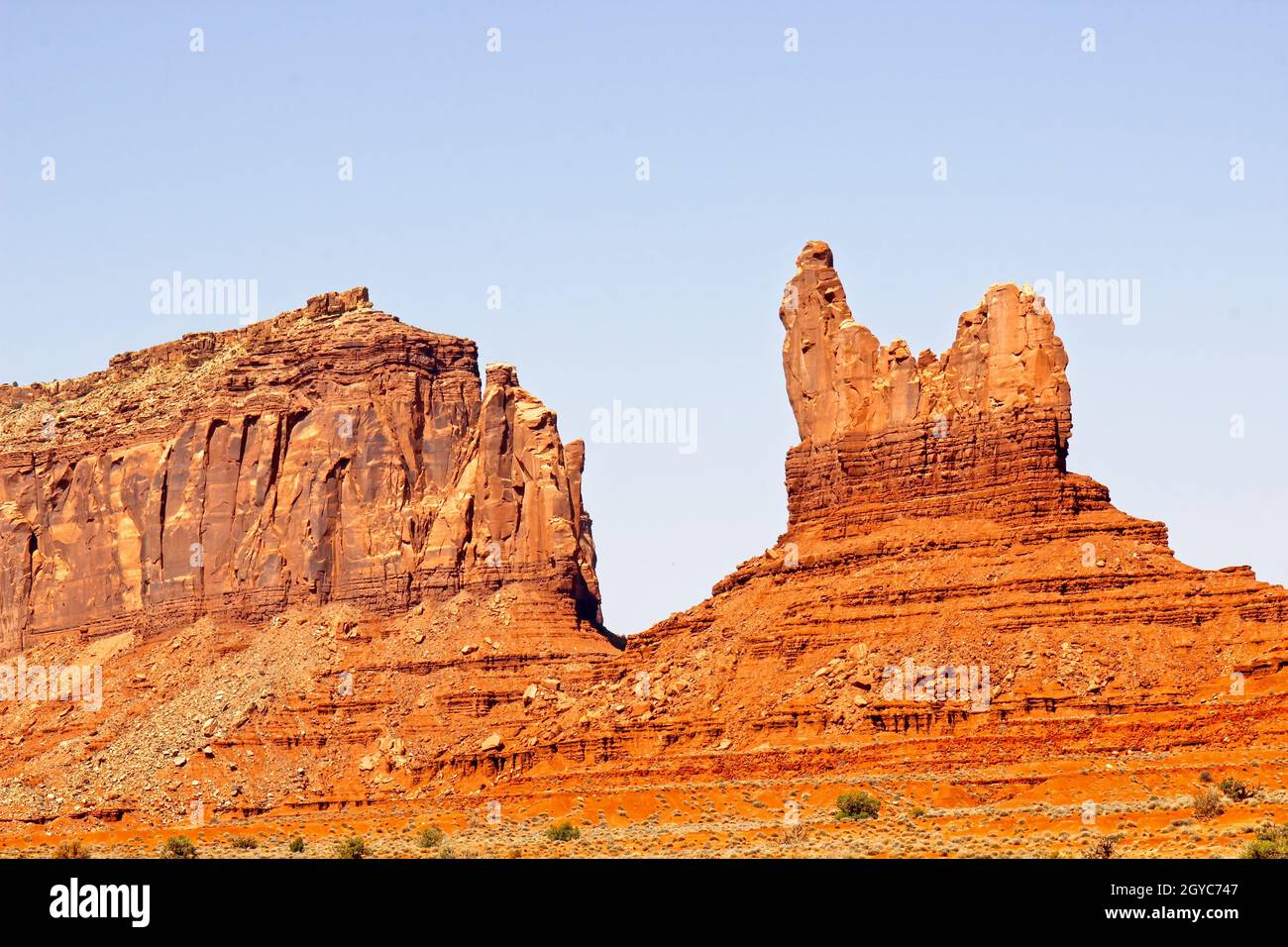 Jagged Rock Outcroppings In Southwest High Desert Stock Photo - Alamy