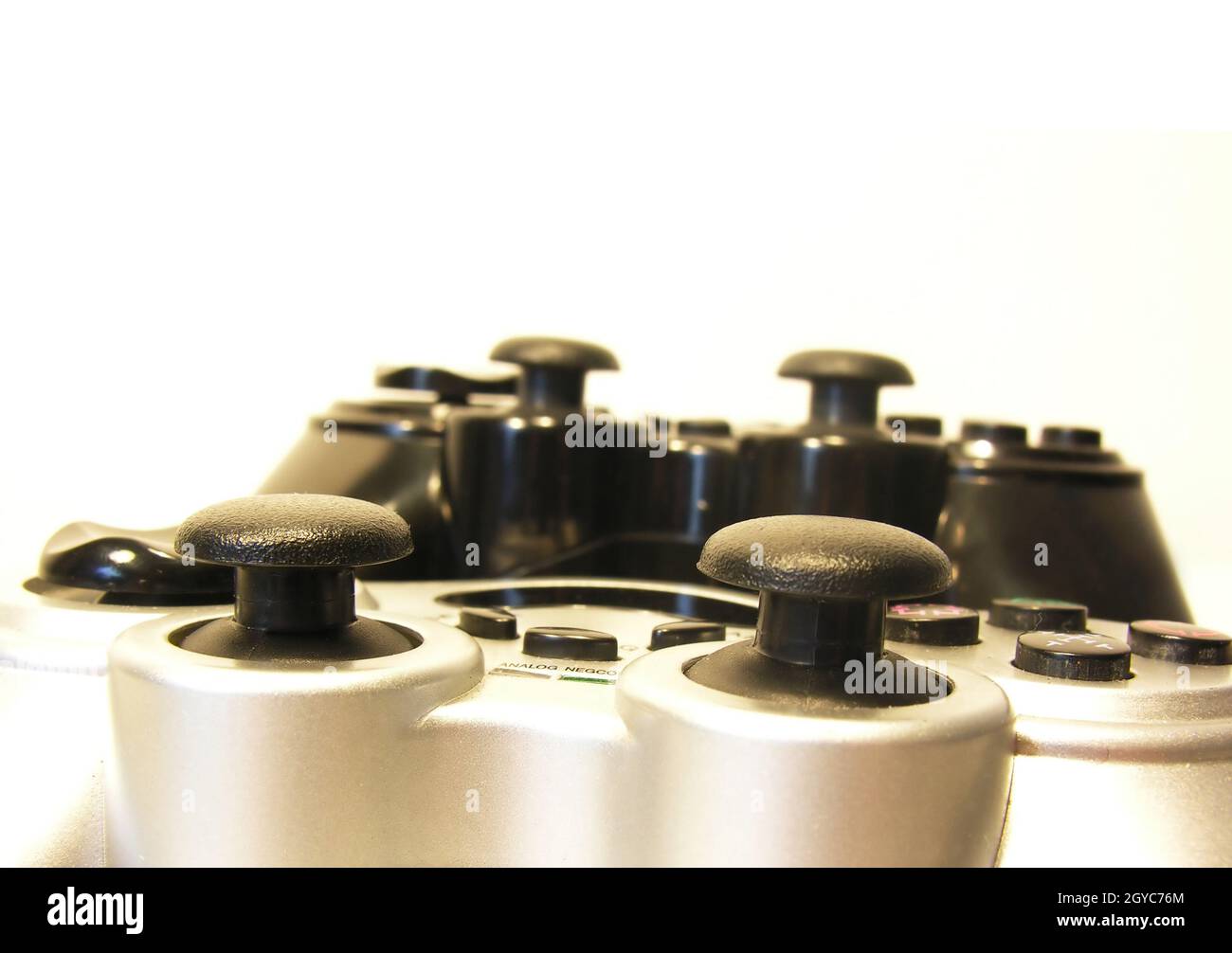 Ps2 controller hi-res stock photography and images - Alamy
