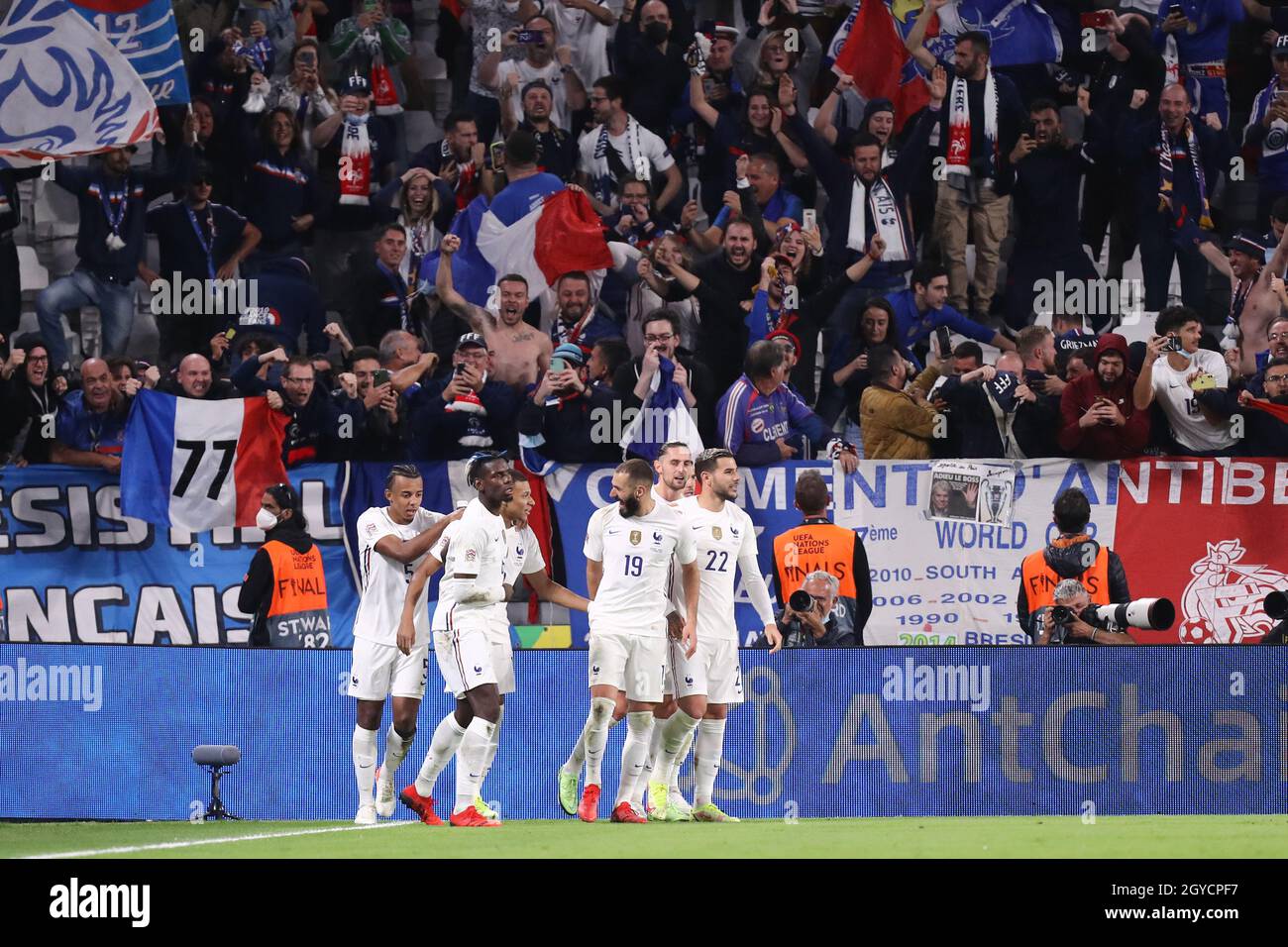 Kylian mbappe celebration 2021 hi-res stock photography and images - Alamy