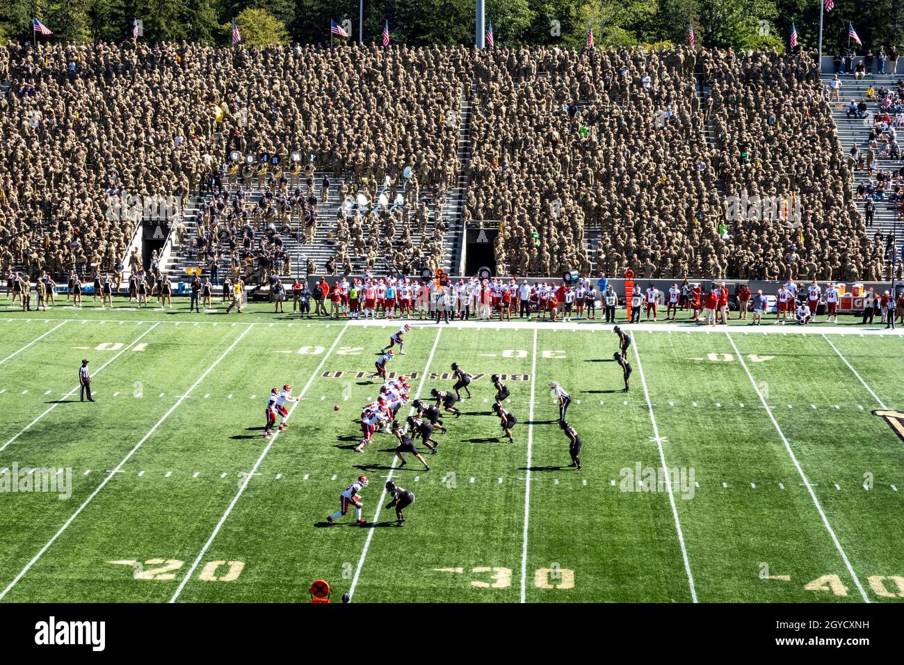 College teams hi-res stock photography and images - Alamy