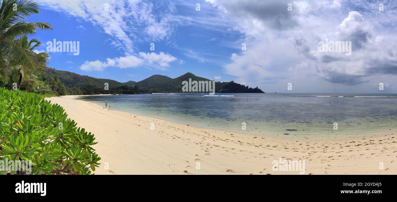 Stunning high resolution beach panorama taken on the paradise islands ...